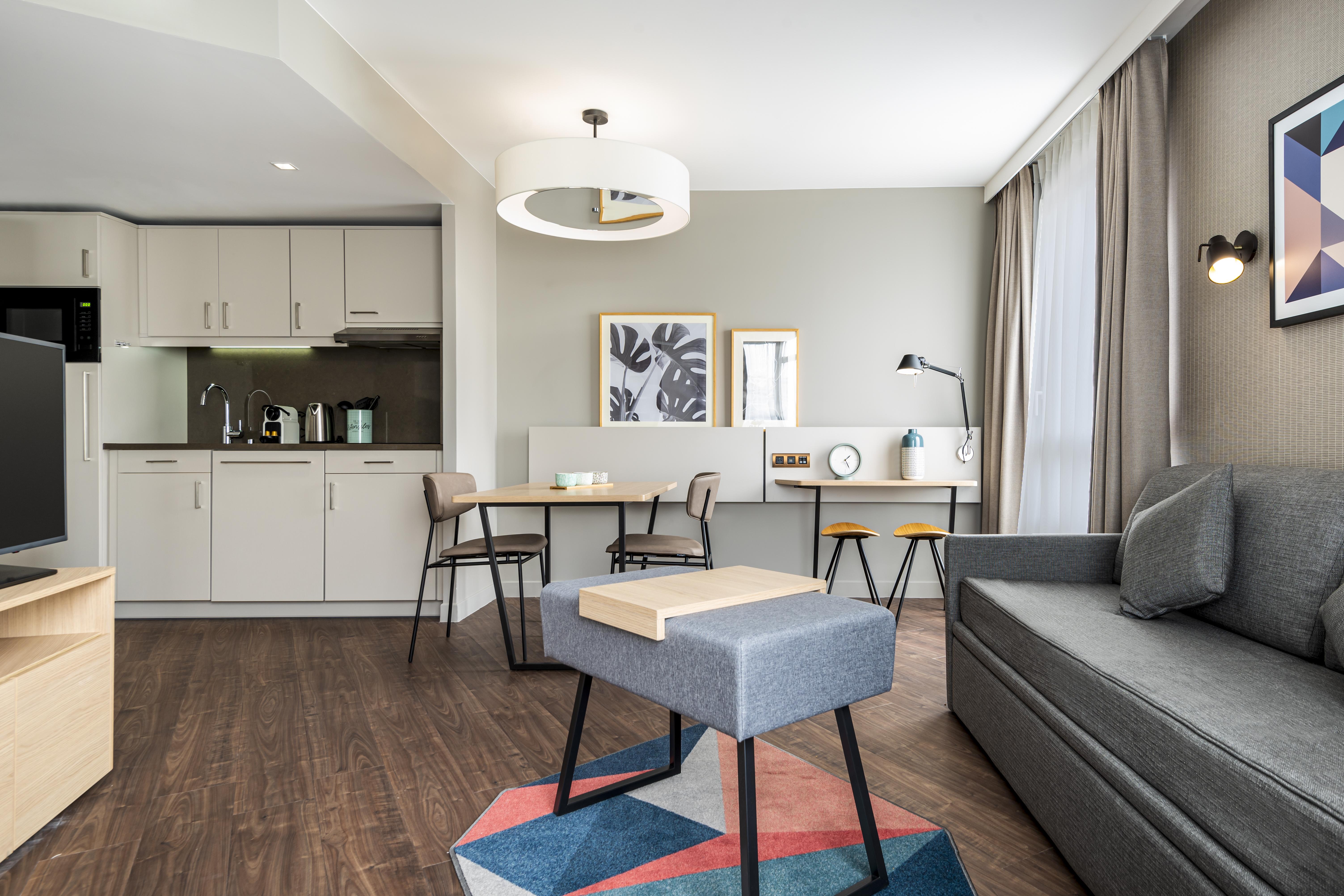 Convenient serviced apartments in the city centre - Adagio Aparthotels